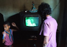 Photos of Cuban televisions - Boing Boing
